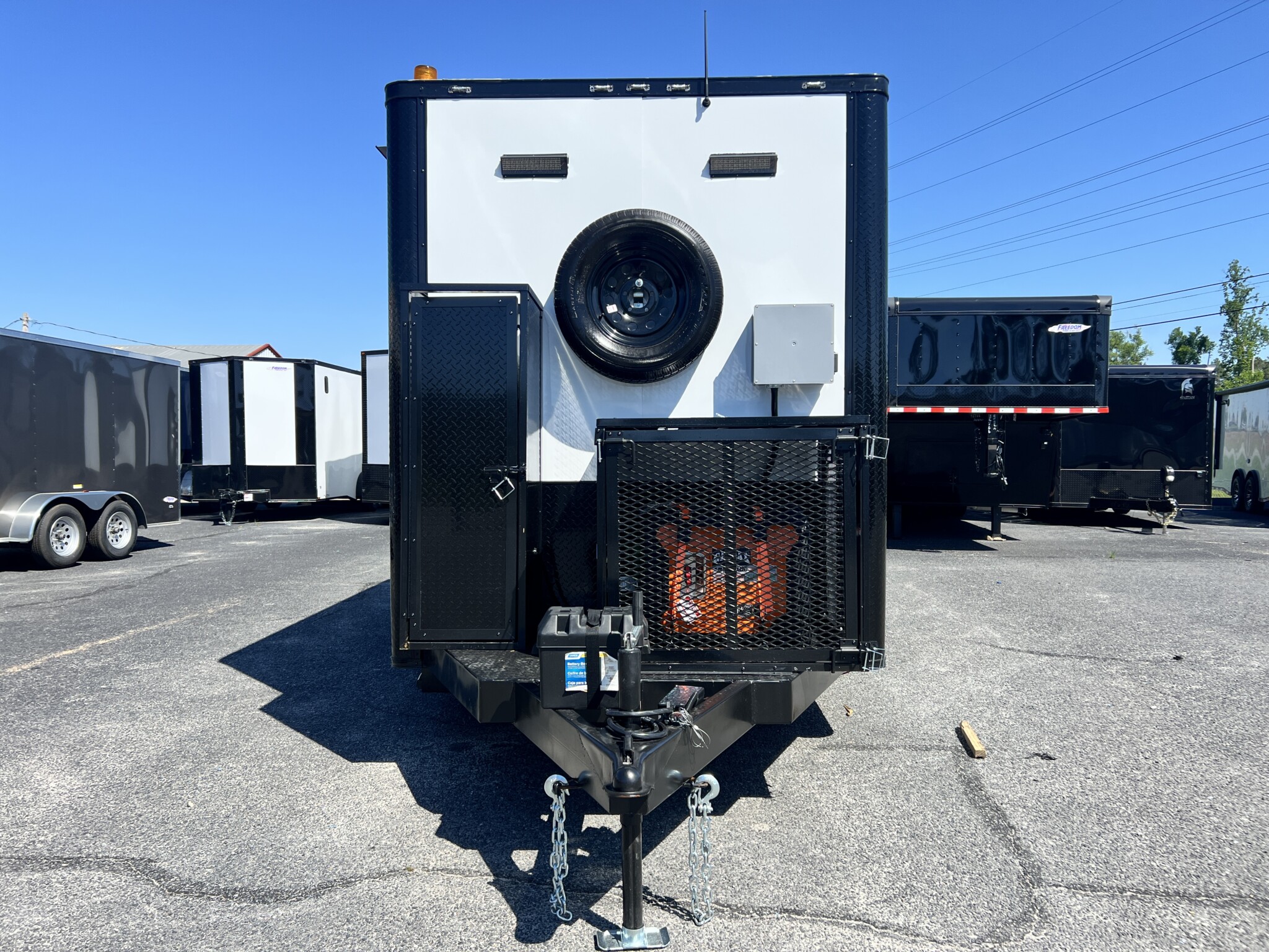 SDG 7x12 Fiber Splicing Trailer | Turnkey Mobile Lab w/ Generator | GSA ...