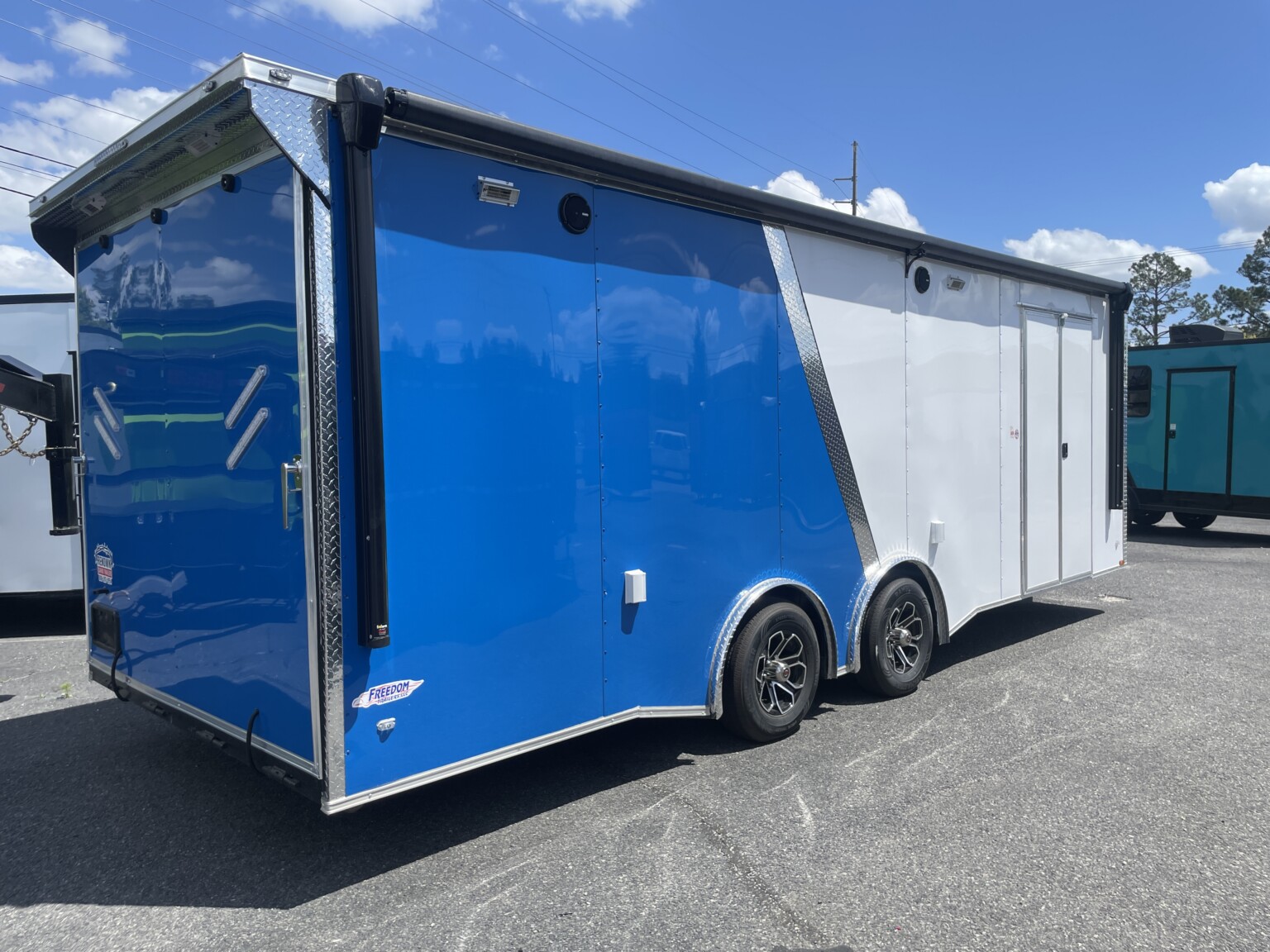 8.5 X 24 TA3 RACE CAR TRAILER - FREEDOM CARGO - Renown Cargo Trailers